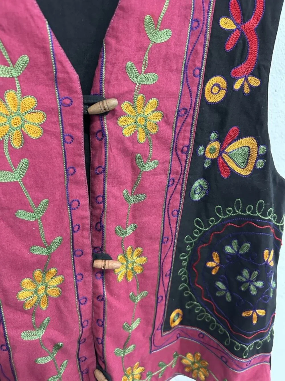 lizwear | Jackets & Coats | Vintage Lizwear Embroidered Floral Vest ...
